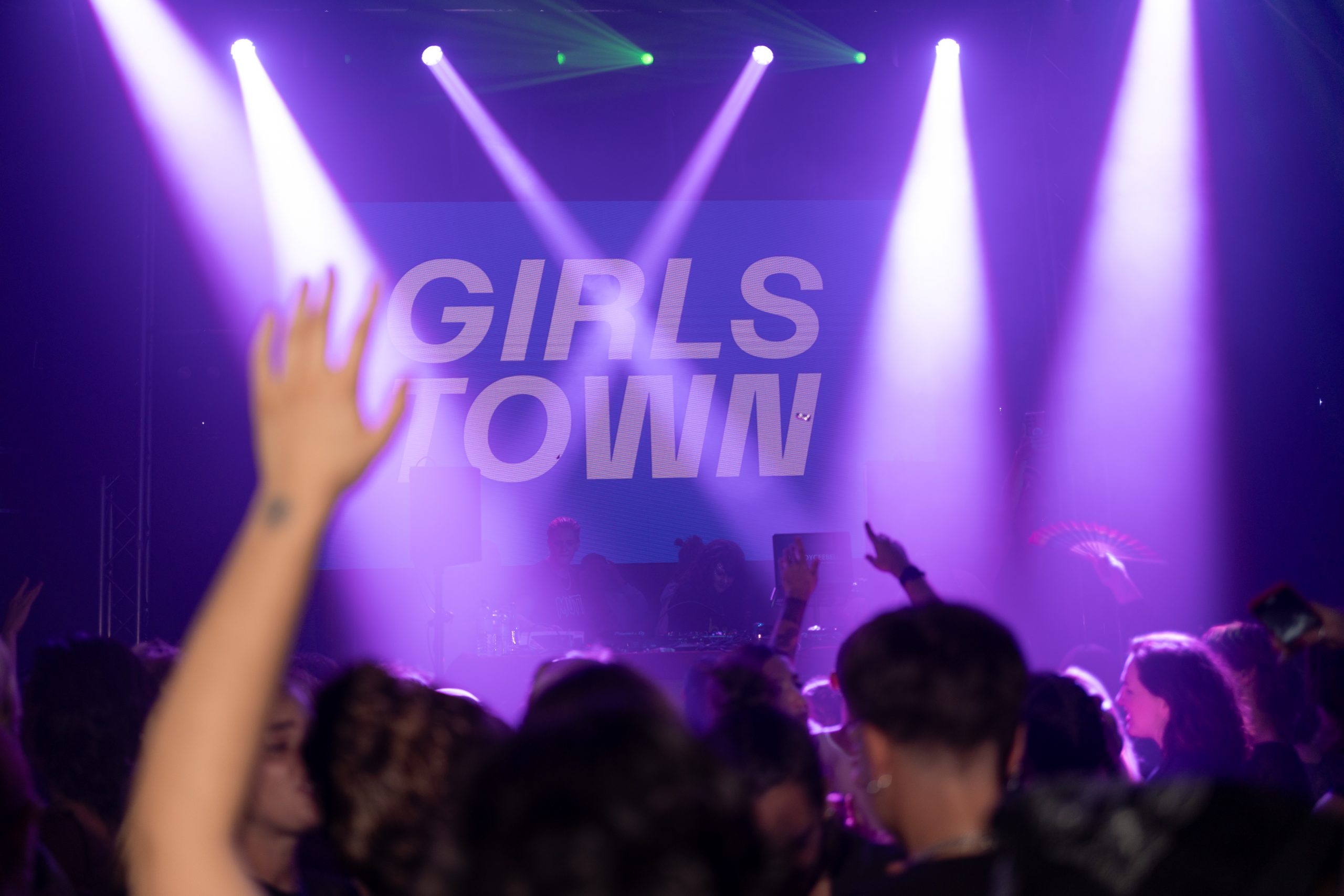 Girls Town - FLINTA Community & Party